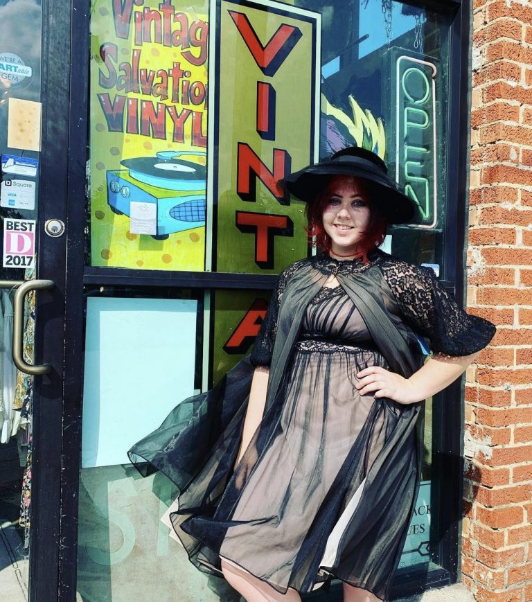 Gothic Glam | DOLLY PYTHON