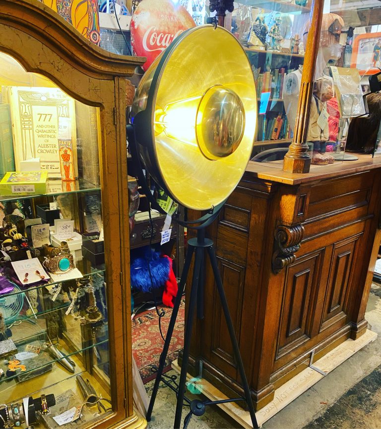 mid century/modern | DOLLY PYTHON