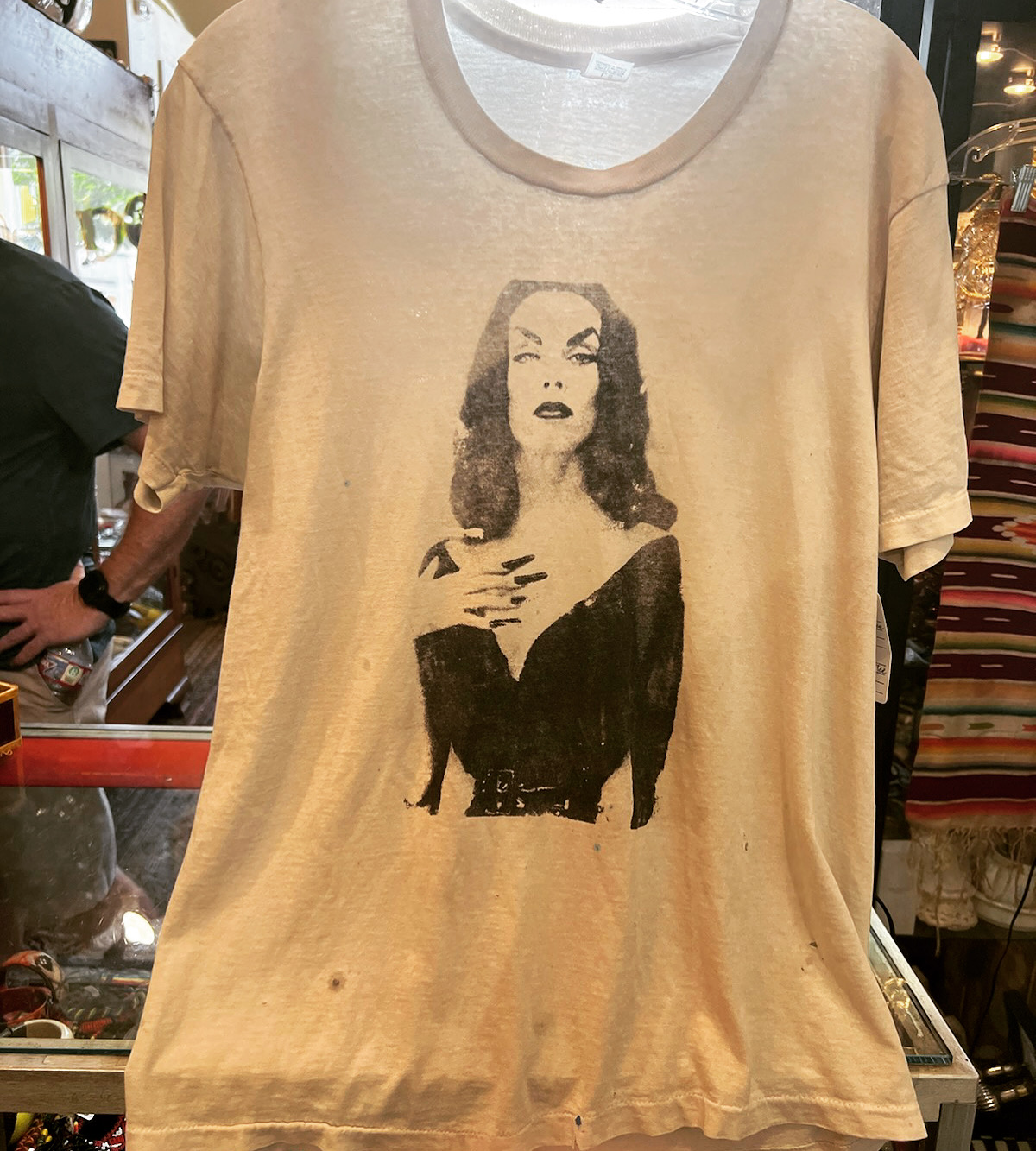 VampirA! | DOLLY PYTHON