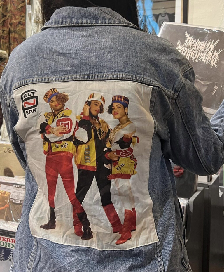 Uncategorized | DOLLY PYTHON