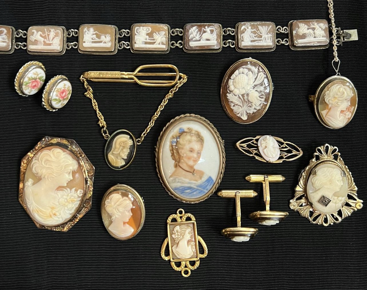 Jewerly | DOLLY PYTHON