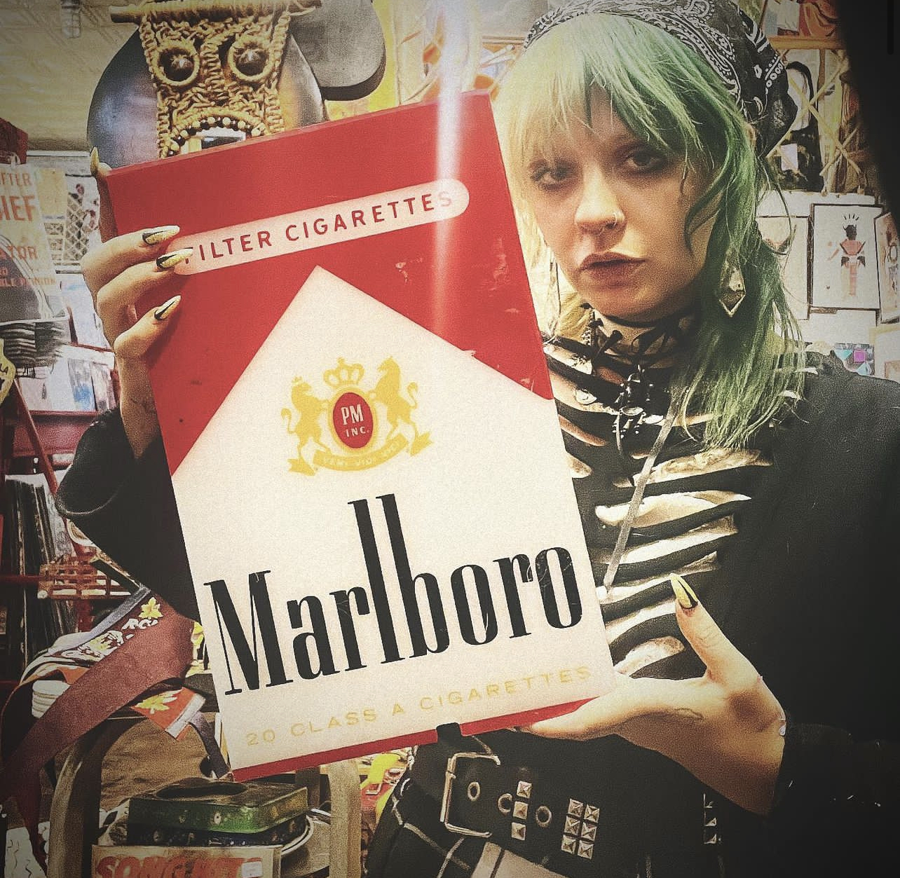 Smokes | DOLLY PYTHON