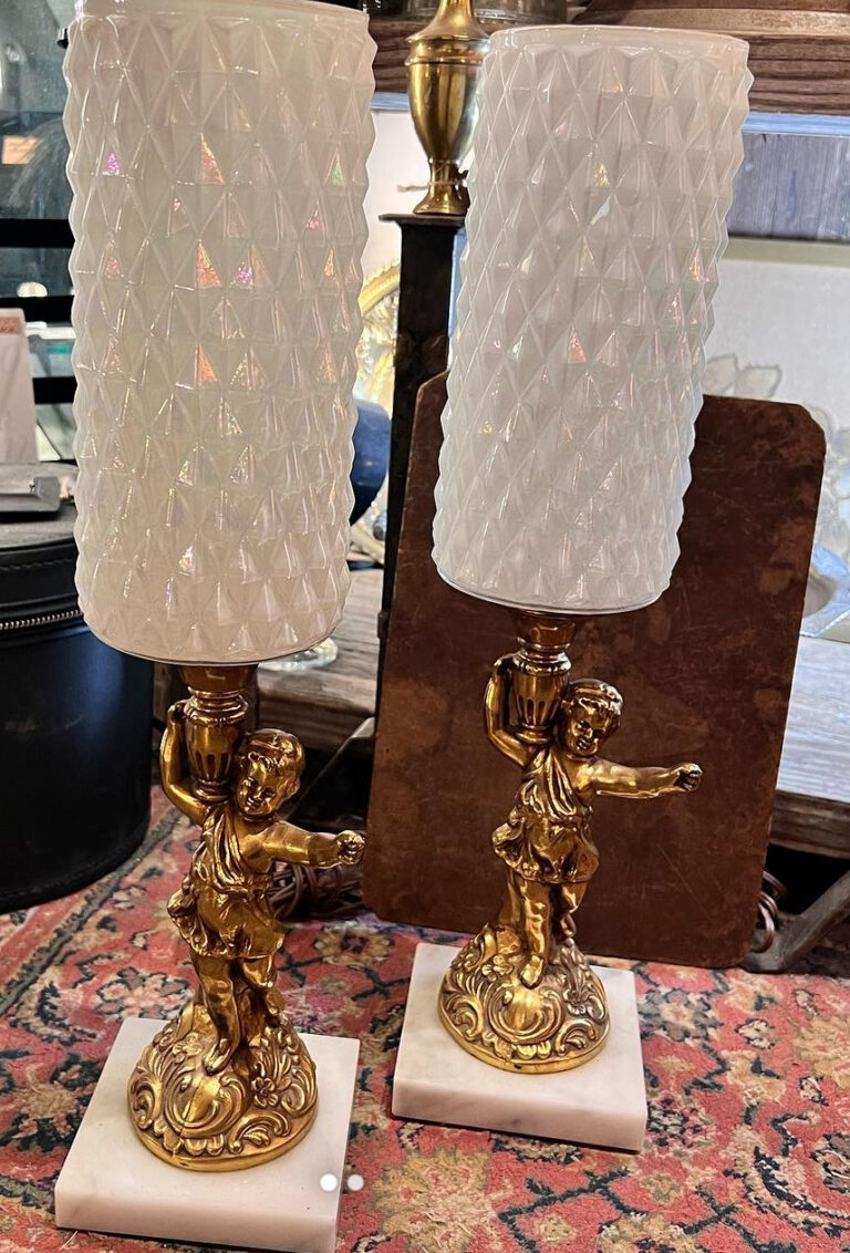 lighting | DOLLY PYTHON