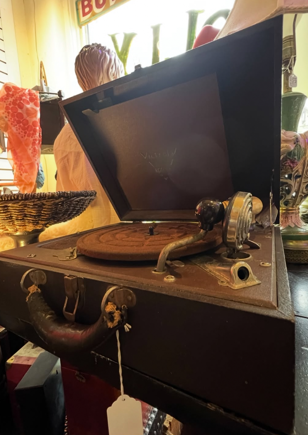 Tunes | DOLLY PYTHON